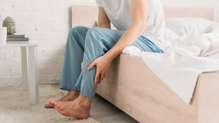 The doctor explains how to Prevent Restless Leg Syndrome from ...